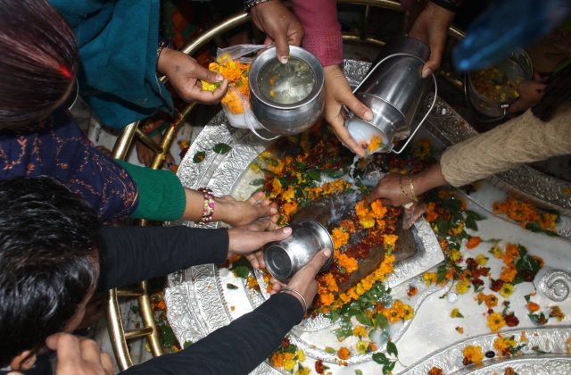The Power Of Rituals In Hinduism: Daily Practices & Grand Celebrations ...
